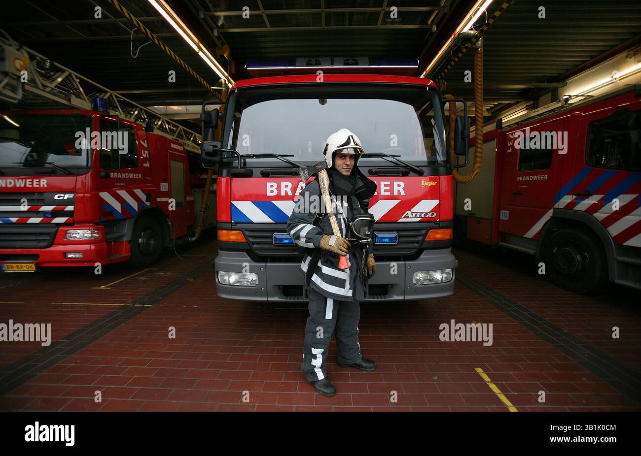 Dec 21, 2006 - Leiden, Netherlands - Firefighters (historically ...
