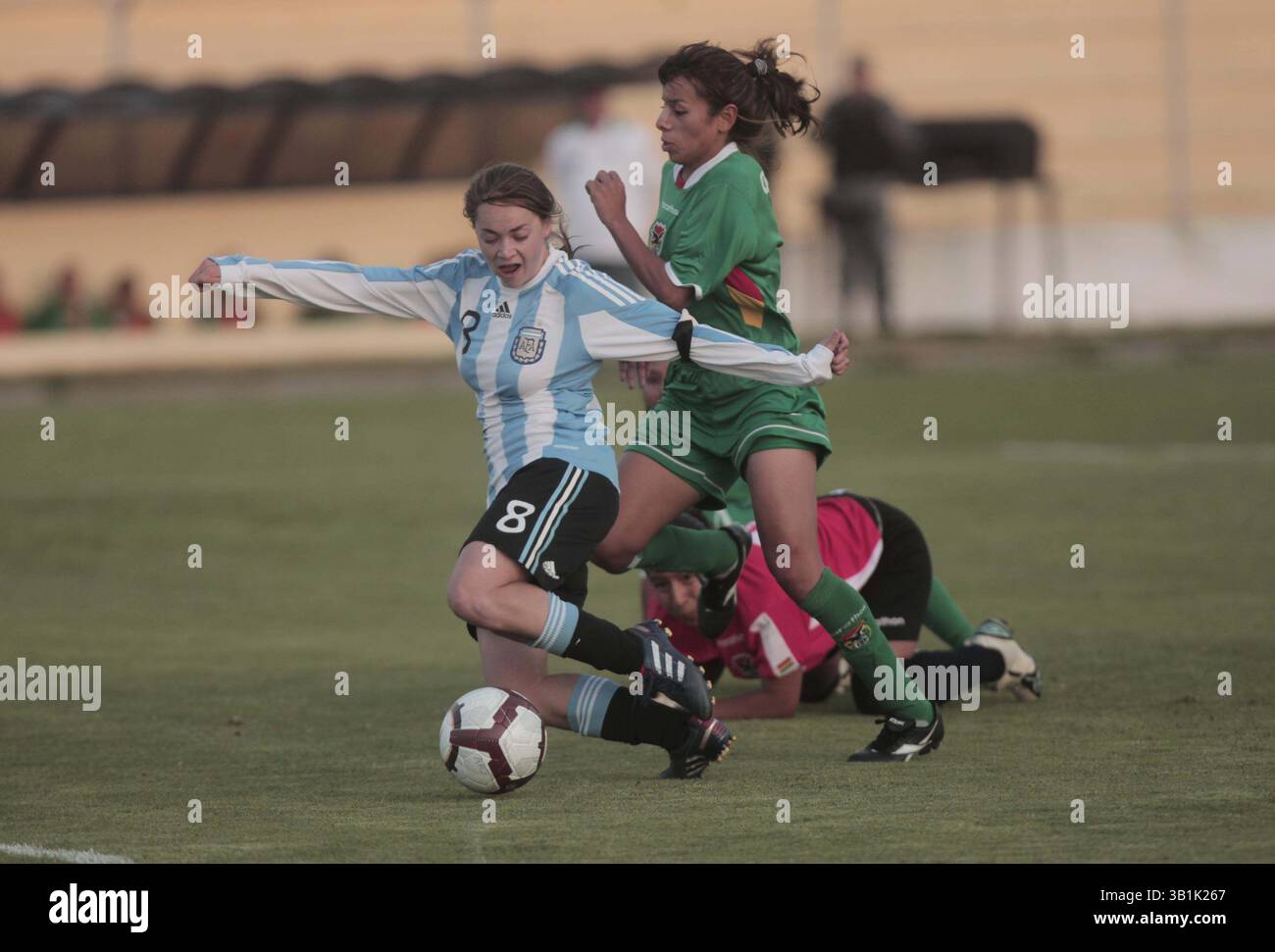 Nov. 4, 2010 - (04/11/2010) ESTADIO LA COCHA, LATACUNGA COTOPAXI, 04/11 ...