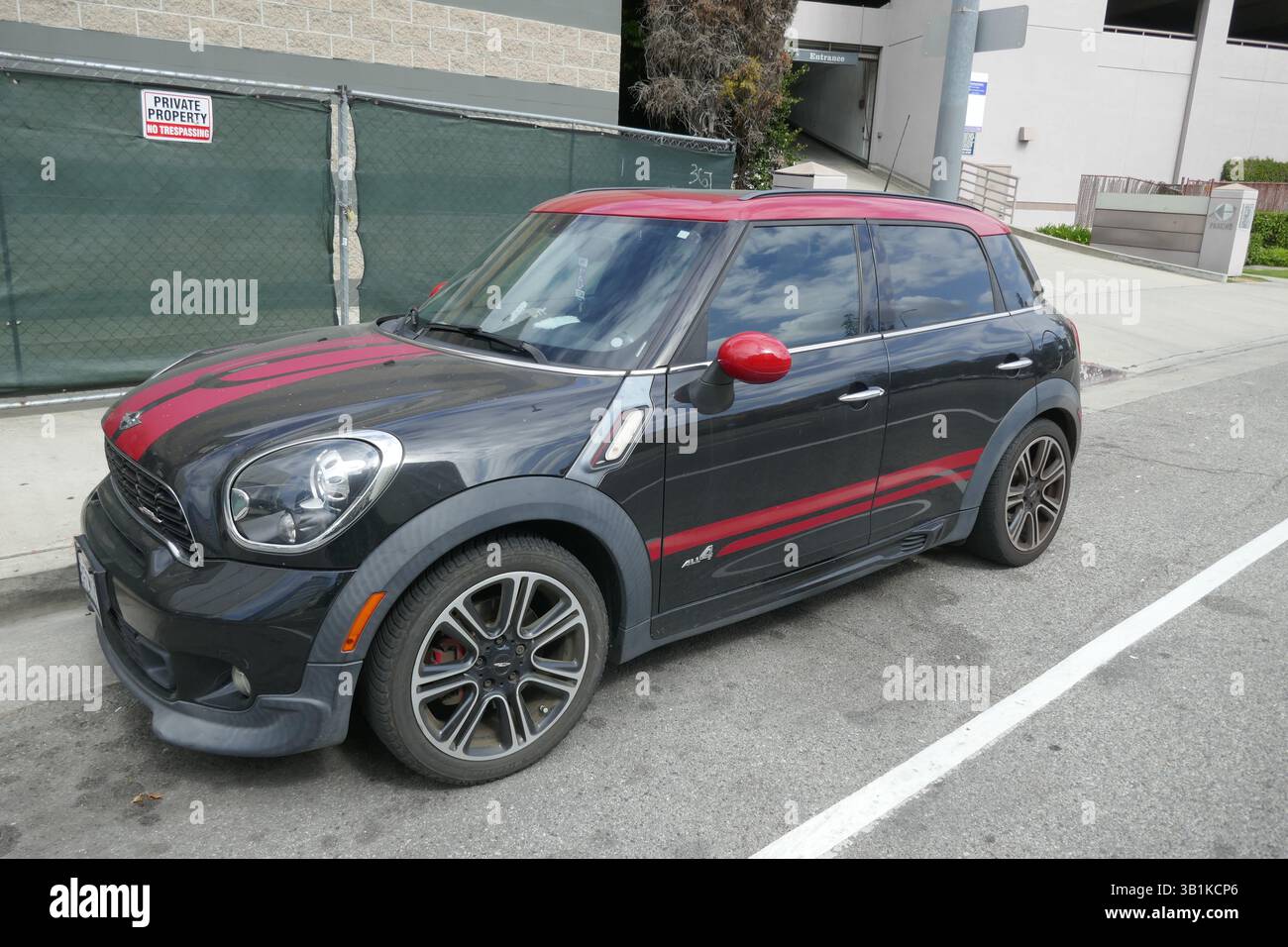 Los Angeles, California, USA 25th April 2025 Black and Red Mini Cooper ...