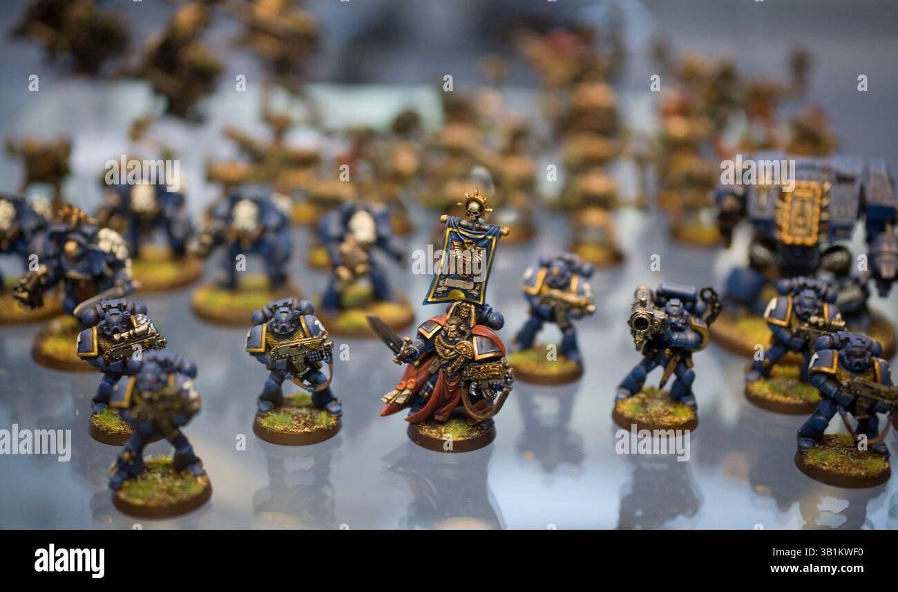 Lord rings games workshop warhammer hi-res stock photography and images ...