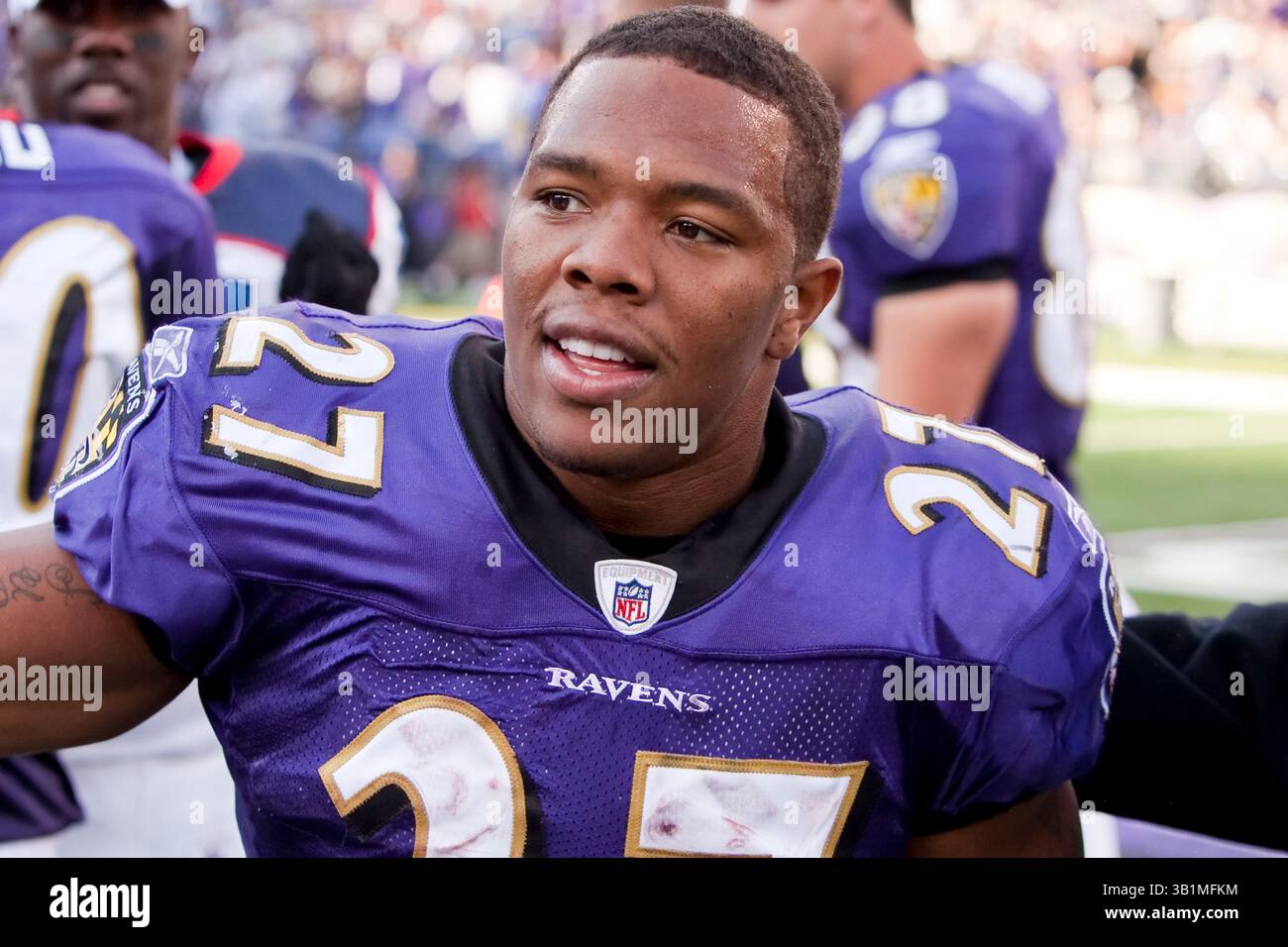 October 24, 2010: Baltimore Ravens running back Ray Rice (27) following ...