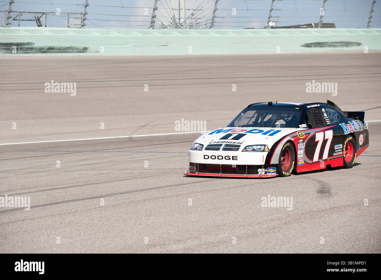 Mobil 1 nascar 2010 hi-res stock photography and images - Alamy