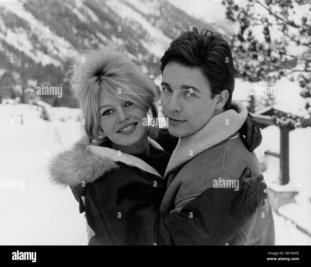 Nov. 23, 2010 - BRIGITTE BARDOT 1960.WITH HUSBAND JACQUES CHARRIER AT ...