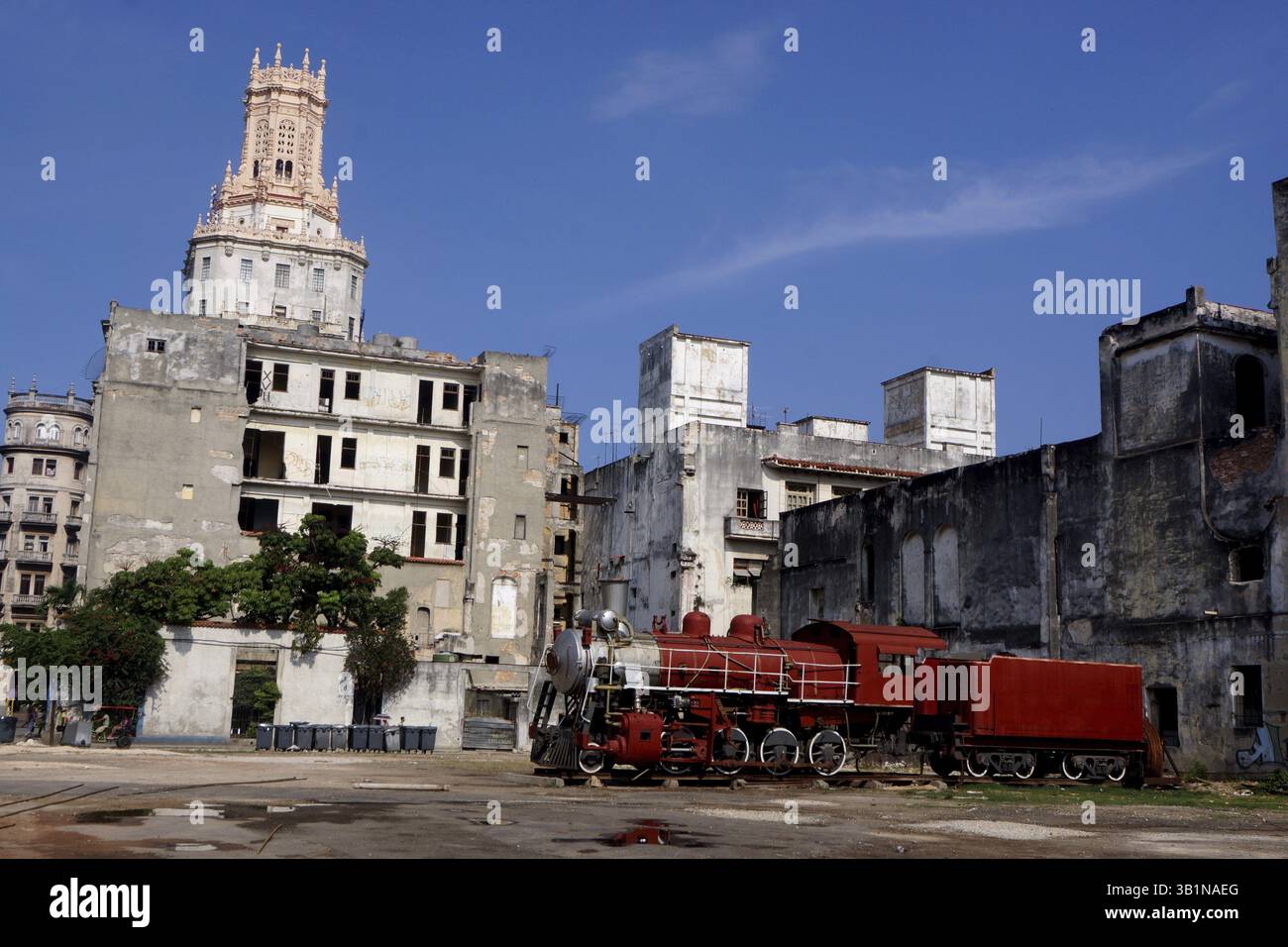 Steam locomotive in Havana, Cuba, Central America Stock Photo - Alamy