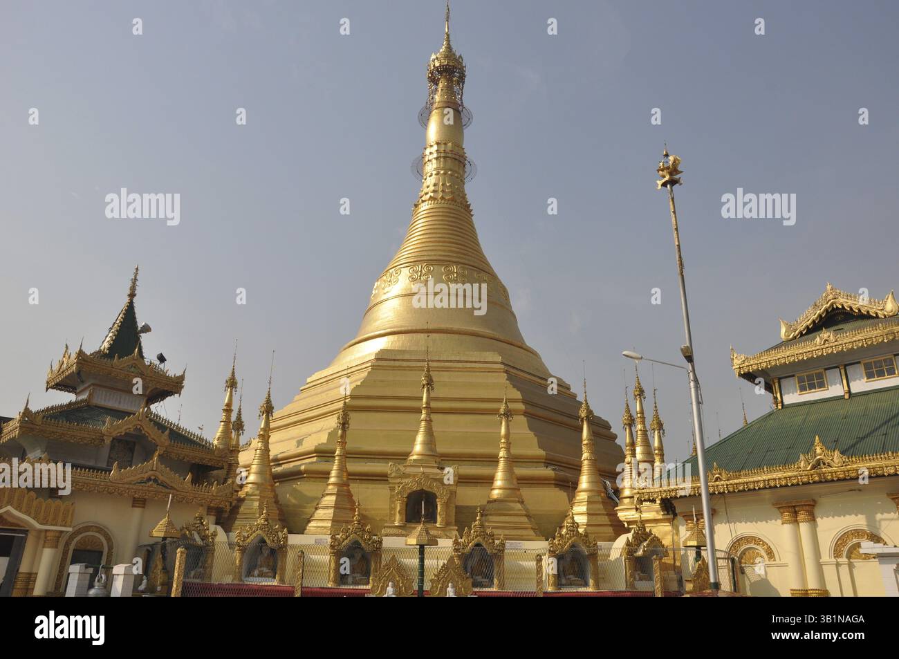 Mawlamyaing hi-res stock photography and images - Alamy