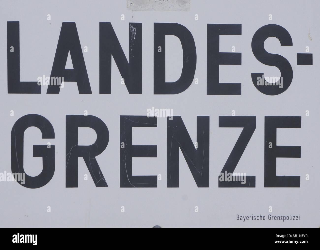 National border sign Stock Photo - Alamy