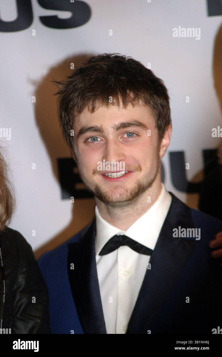 Sept. 25, 2008 - New York, New York, U.S. - I13232BT.THE CAST OF EQUUS ...