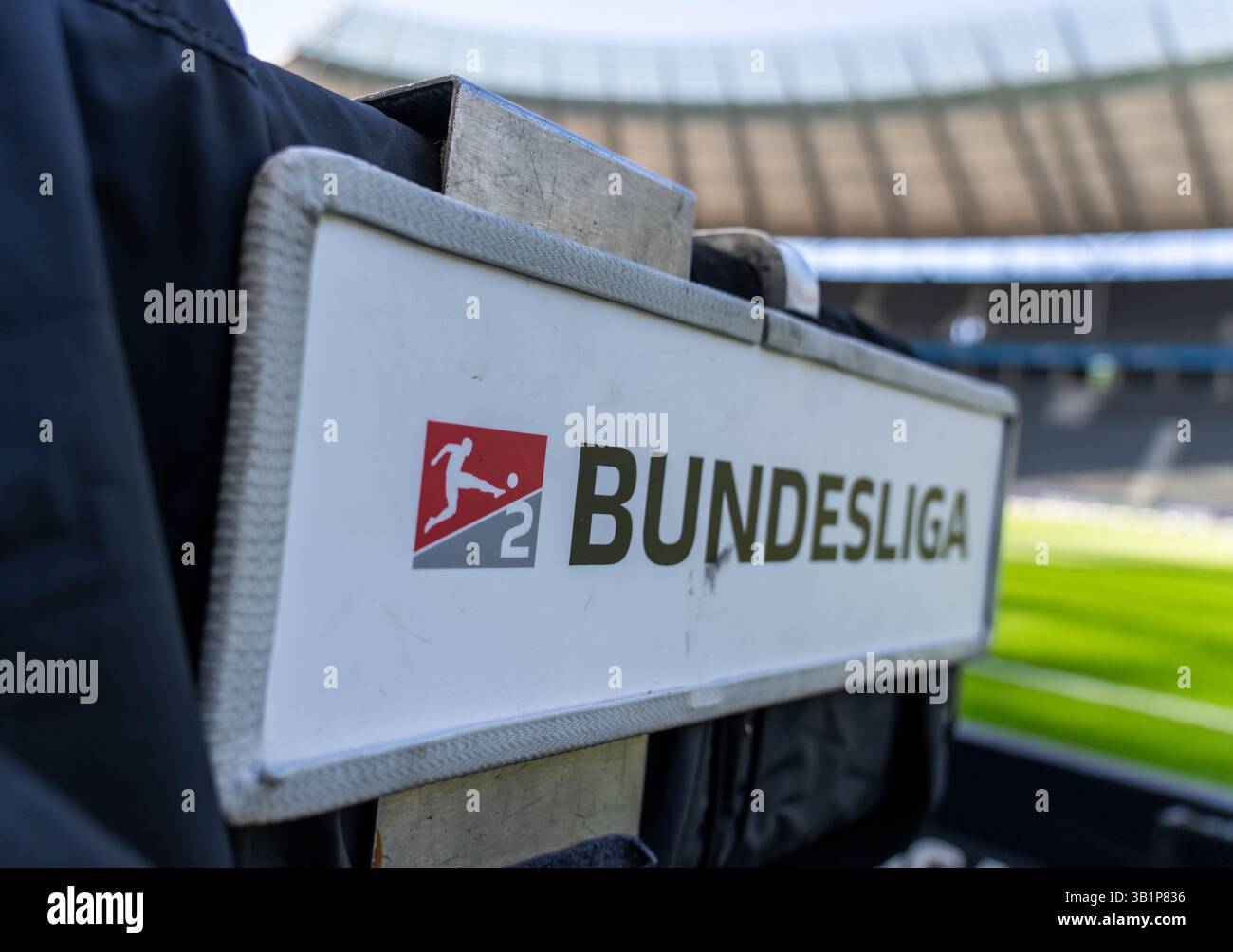 Dfb font hi-res stock photography and images - Alamy