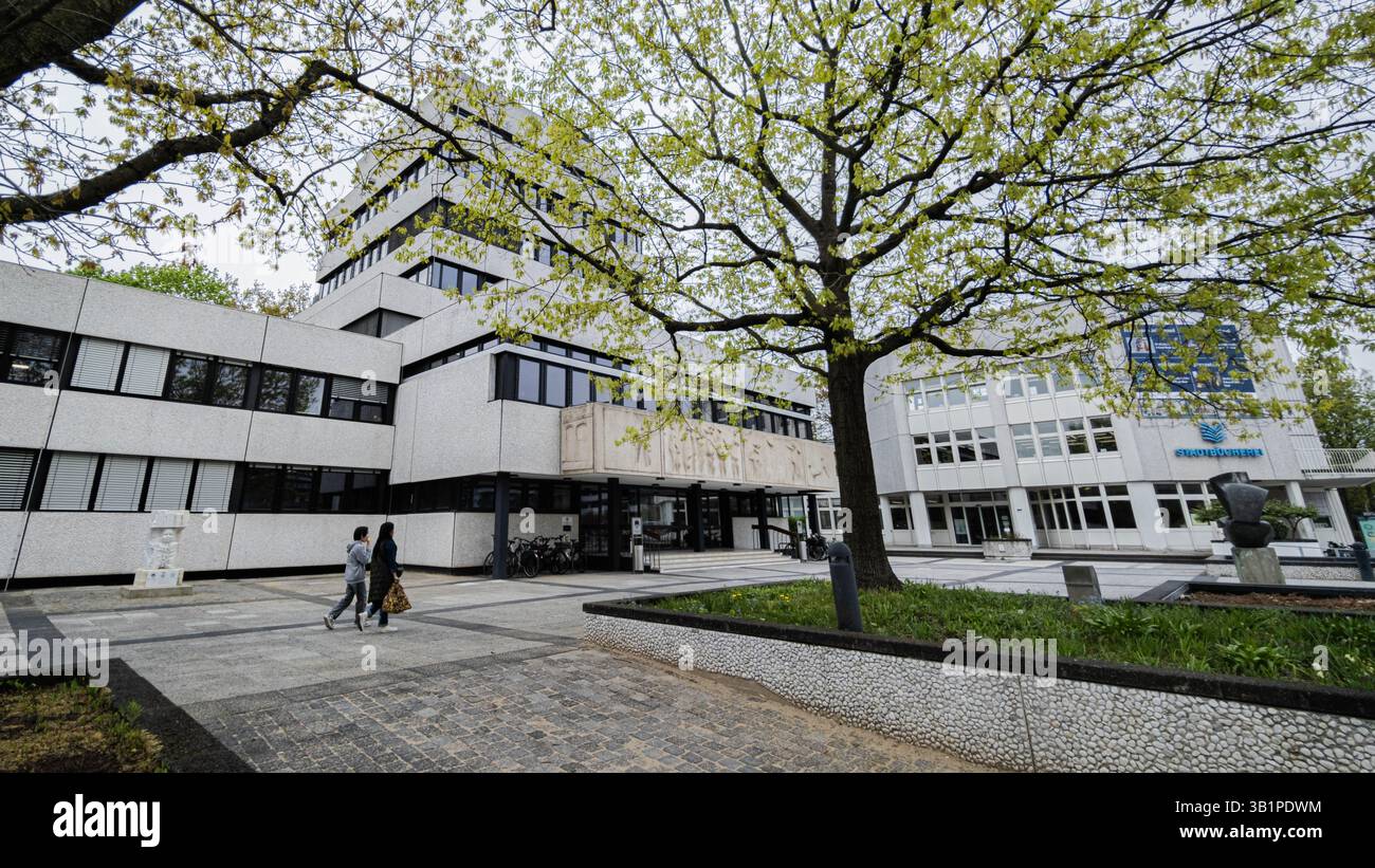 Ahrensburg, Germany. 23rd Apr, 2025. View of the town hall of ...
