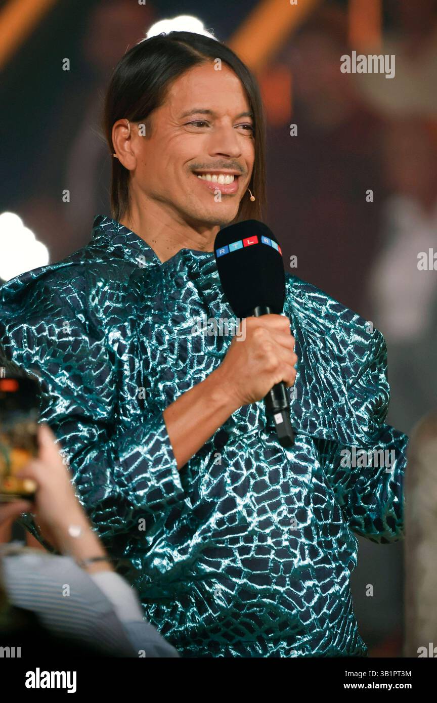 Jorge Gonzalez in der achten Live-Show der 18. Staffel der RTL-Tanzshow ...