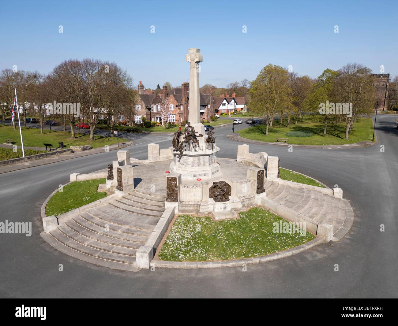 WIRRAL, MERSEYSIDE, ENGLAND - APRIL 09, 2025: The World War 1 war ...