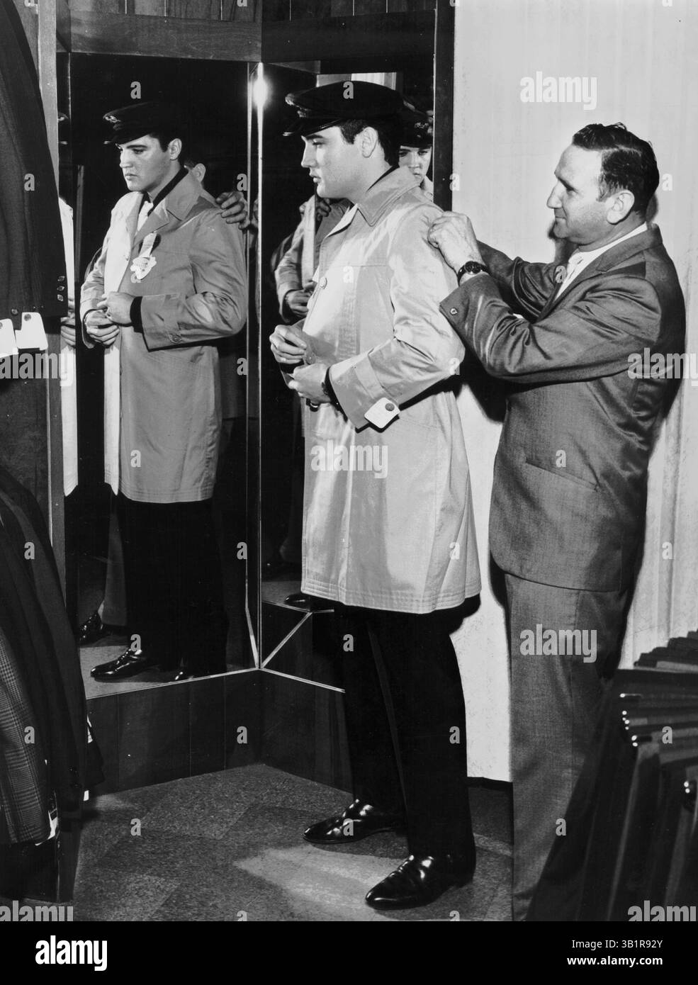 Elvis 1962 hi-res stock photography and images - Alamy