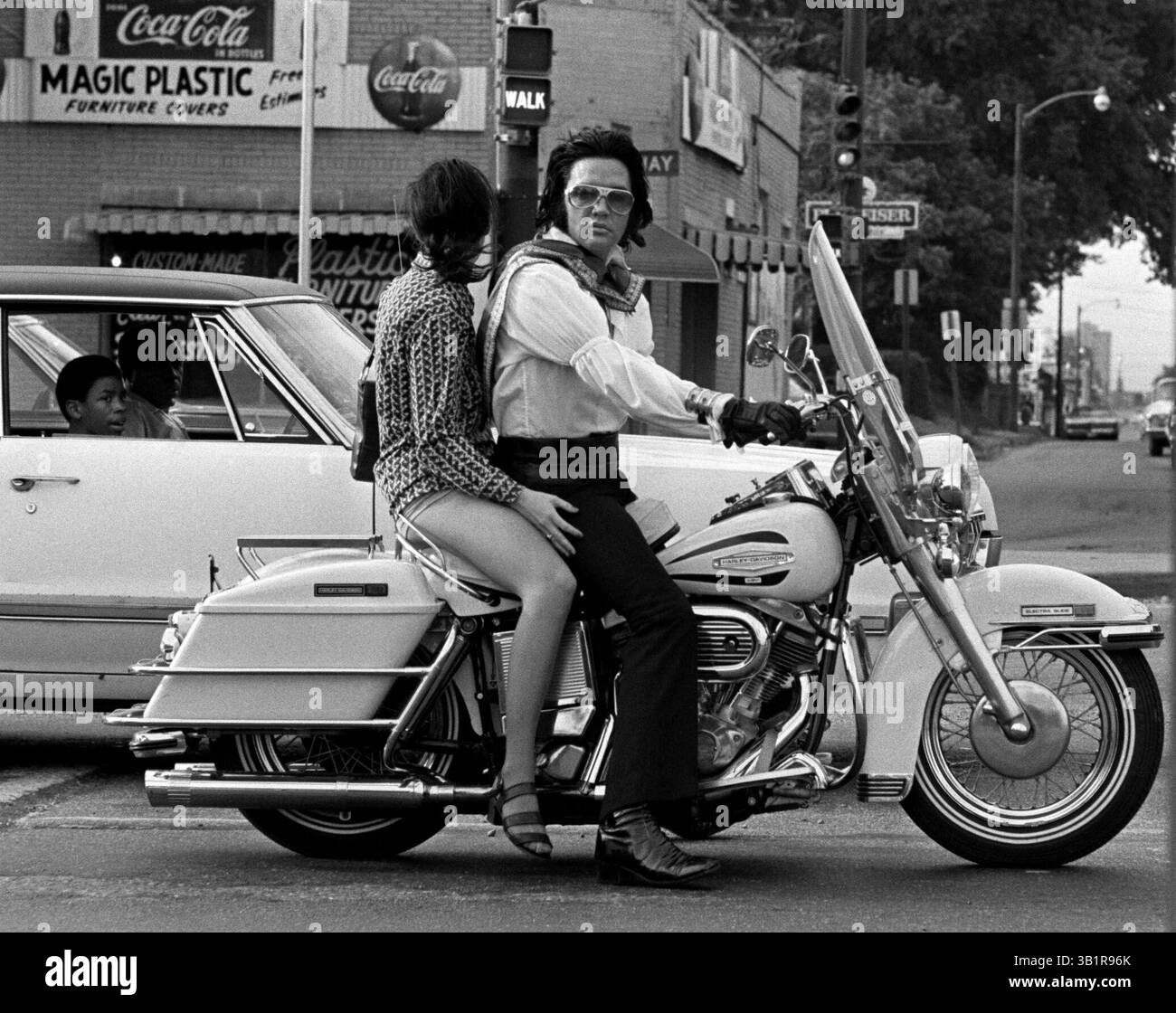 June 30, 1972 - Memphis, Tennessee, U.S. - ELVIS PRESLEY and MARY ...