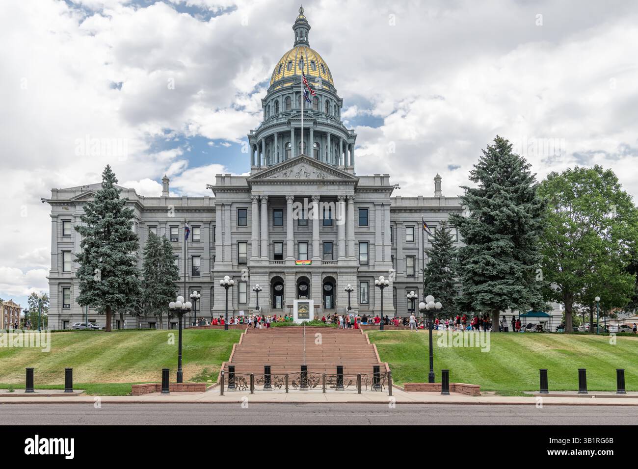 The Colorado State Capitol building from the civic center park, Denver ...
