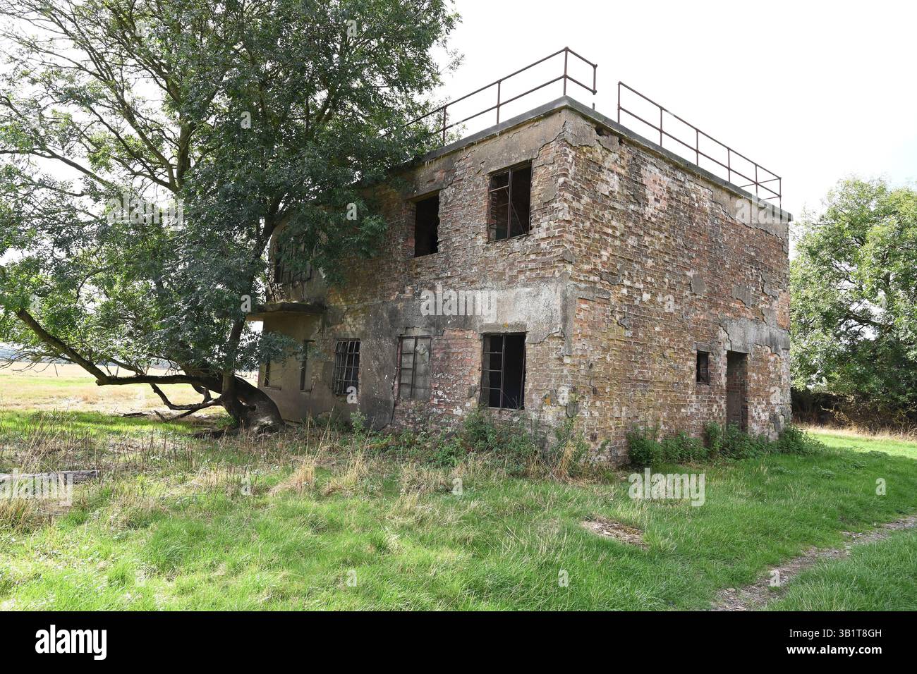 WW2 military airfield watch office, Aerodrome control tower at Forma ...