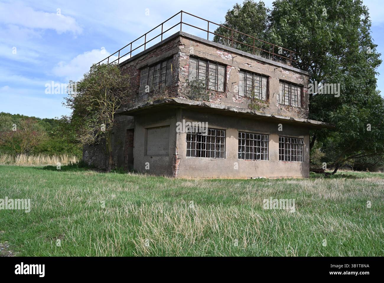 WW2 military airfield watch office, Aerodrome control tower at Forma ...