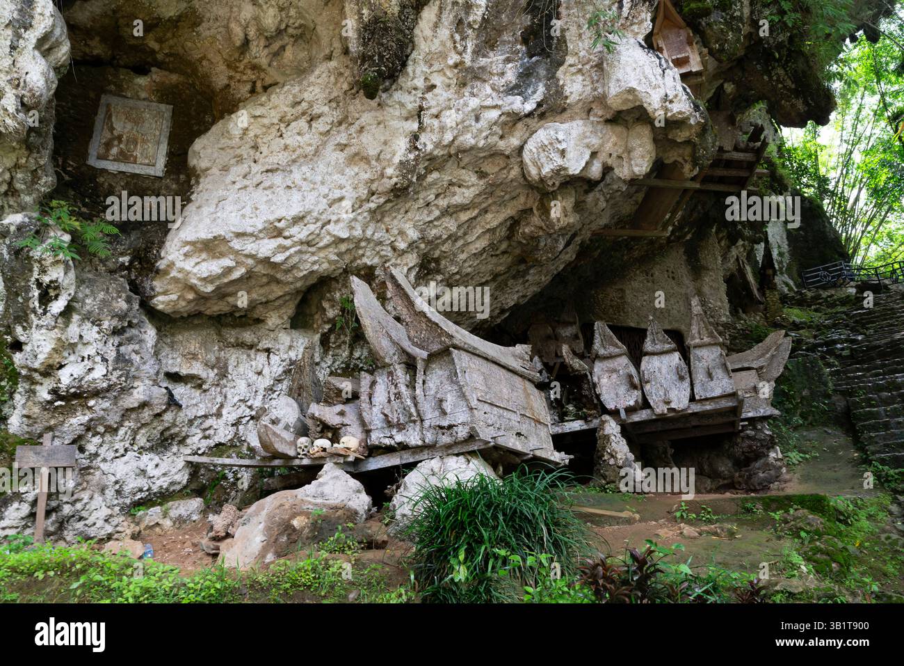 Sarcophagi placed on a rock at Traditional Toraja burial site at Ke'te ...