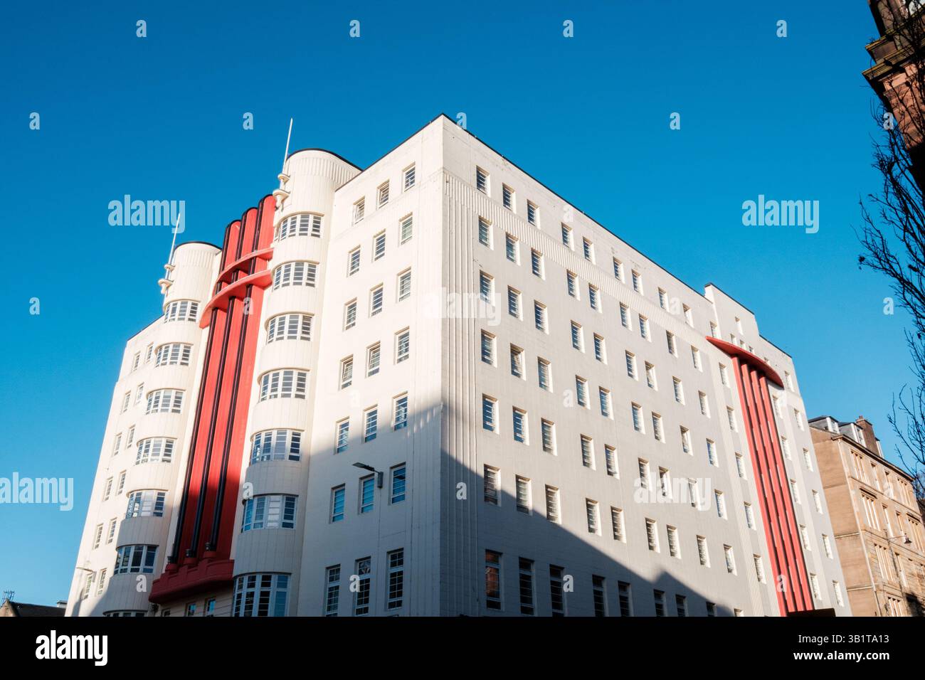 Glasgow Scotland: 8th Jan 2025: Spotlight on Glasgow Sauchiehall Street ...