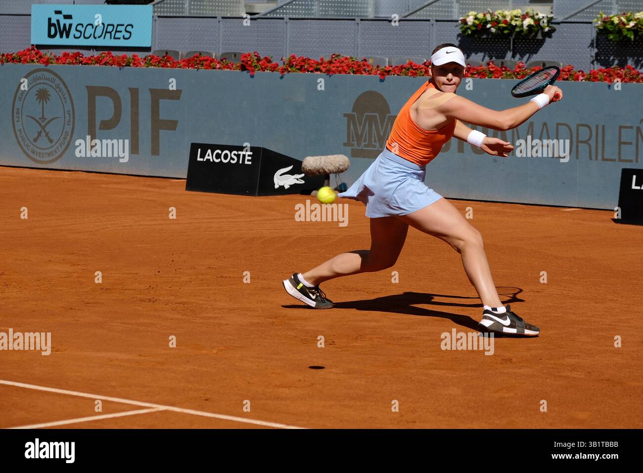 Madrid, Spain. 26th Apr, 2025. Tennis WTA, individual Women: Mutua ...