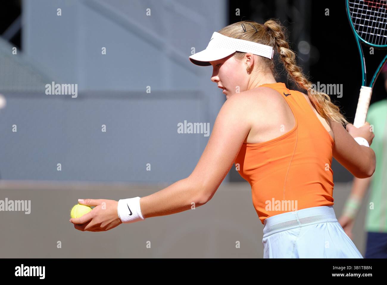 Madrid, Spain. 26th Apr, 2025. Tennis WTA, individual Women: Mutua ...