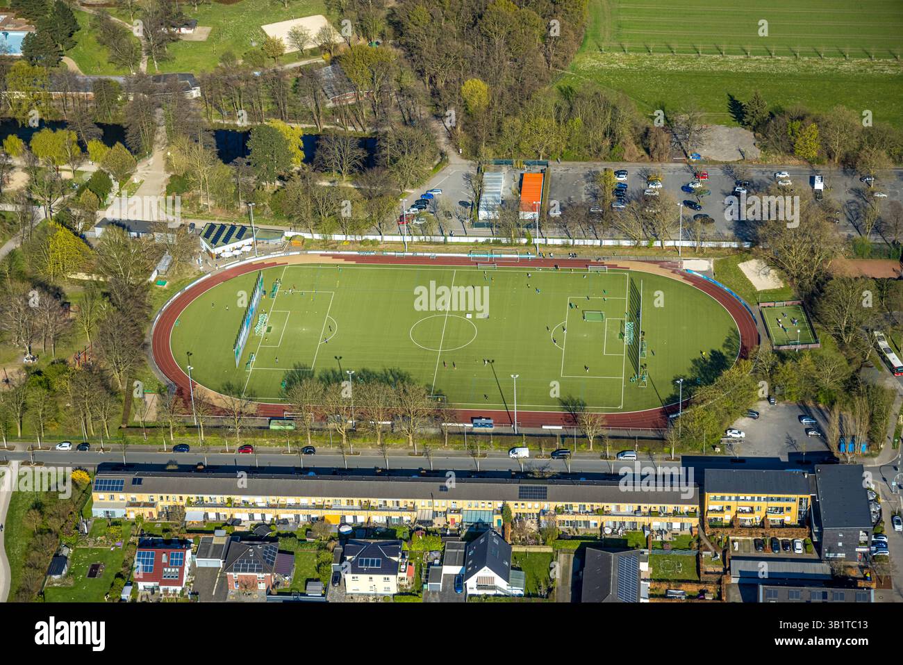 Luftbild, Fußballstadion und Leichtathletikstadion TuS Westfalia ...