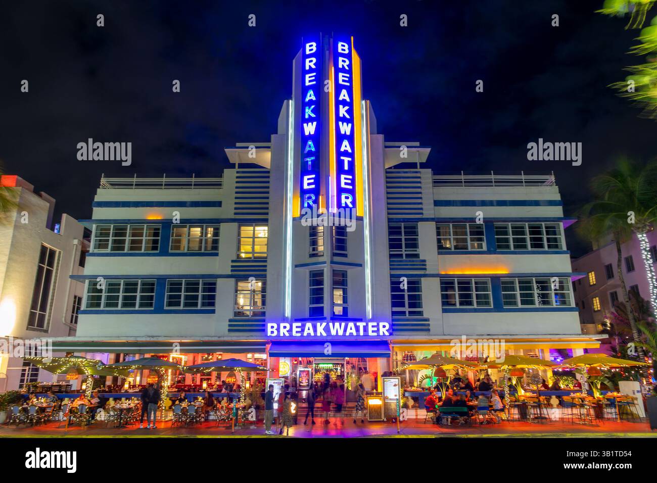 The Breakwater hotel building on Ocean Drive in Art Deco district at ...