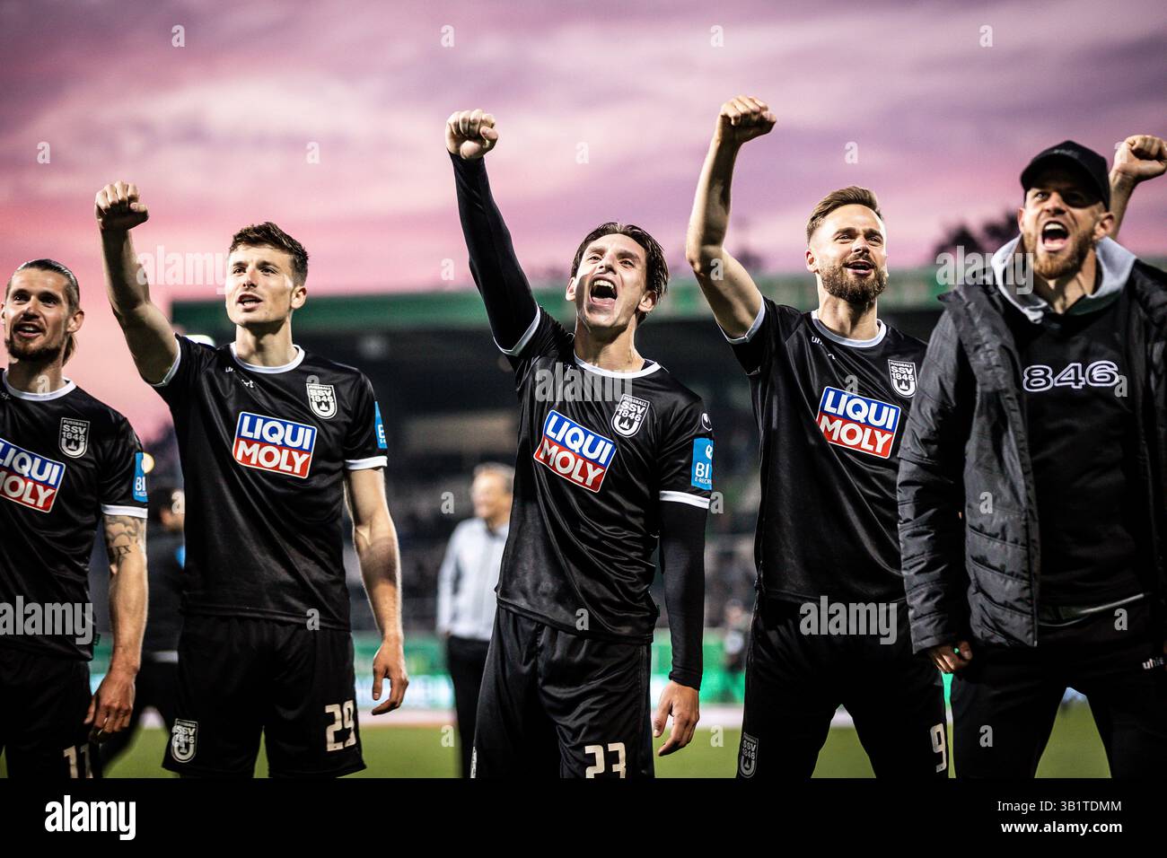 #29 Semir Telalovic (SSV Ulm 1846 Fußball), #23 Max Brandt (SSV Ulm ...