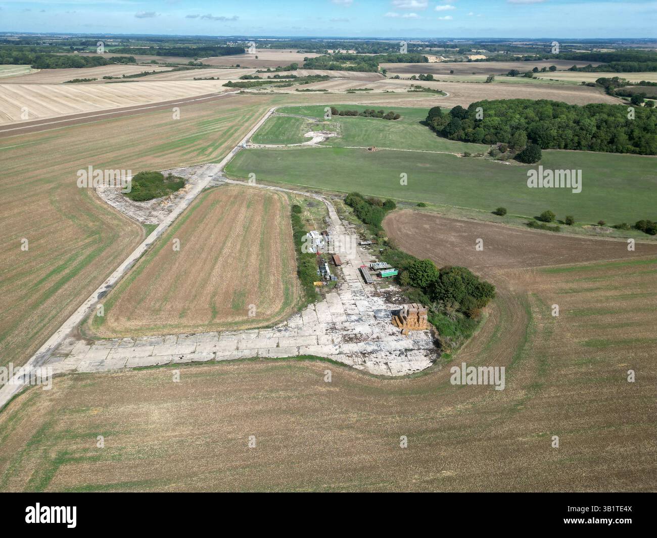 Aerial view of WW2 RAF Aerodrome. Forma RAF Woolfox Lodge. Military ...