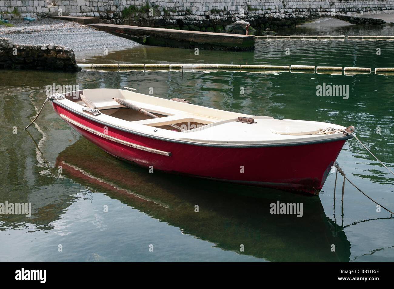 Close up sea bay rough hi-res stock photography and images - Alamy