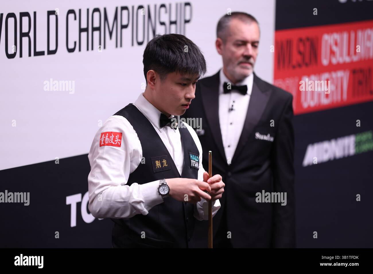 Zhao Xintong during the game against Lei Peifan during the 2025 Halo ...