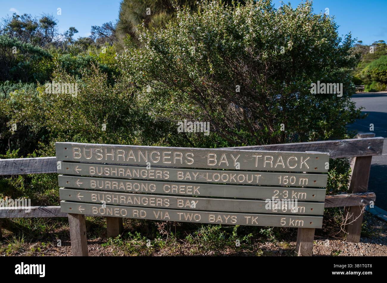 Bushrangers bay track signal, route information, trail, Mornington ...