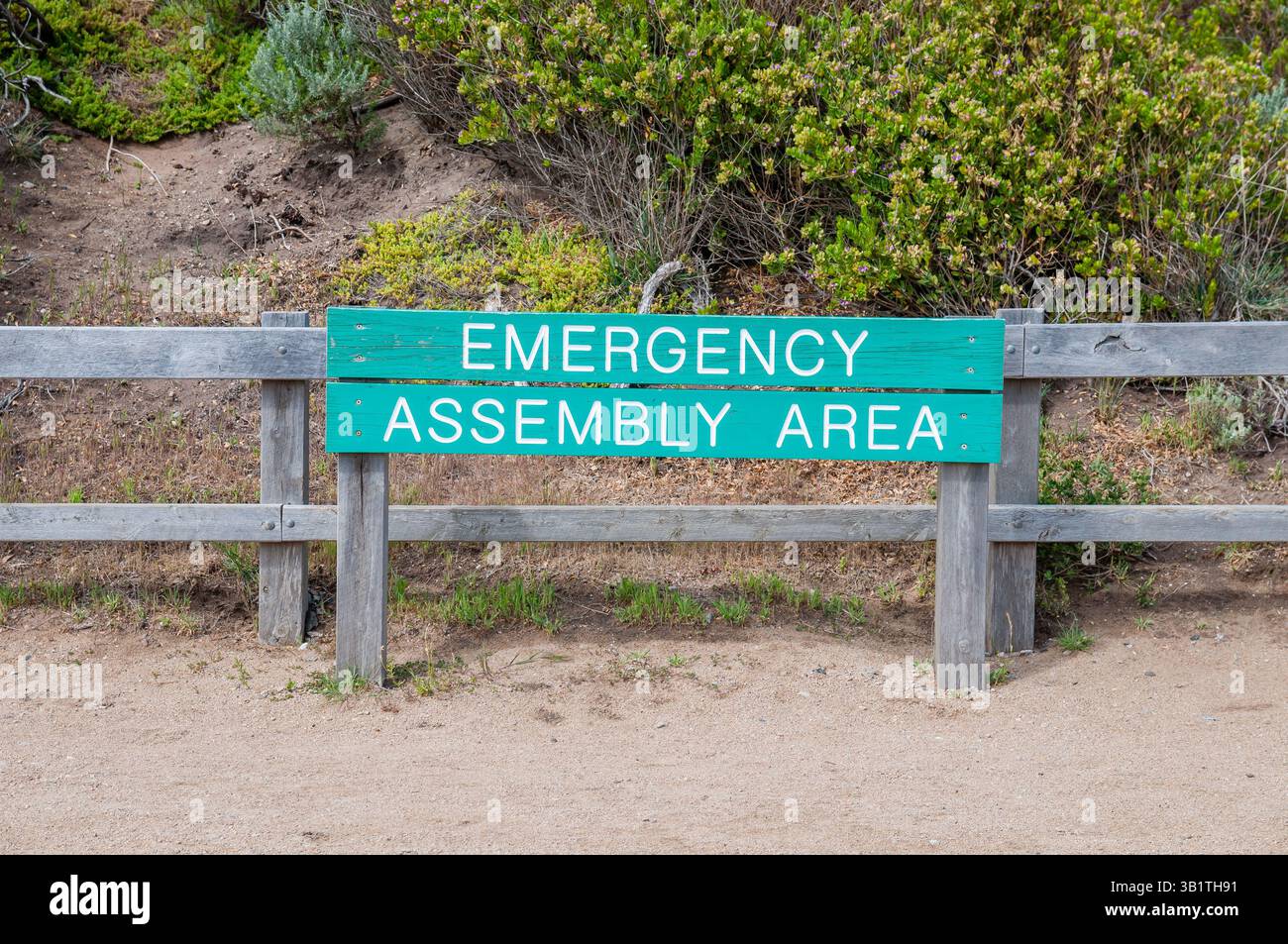 Emergency assembly area signal hi-res stock photography and images - Alamy