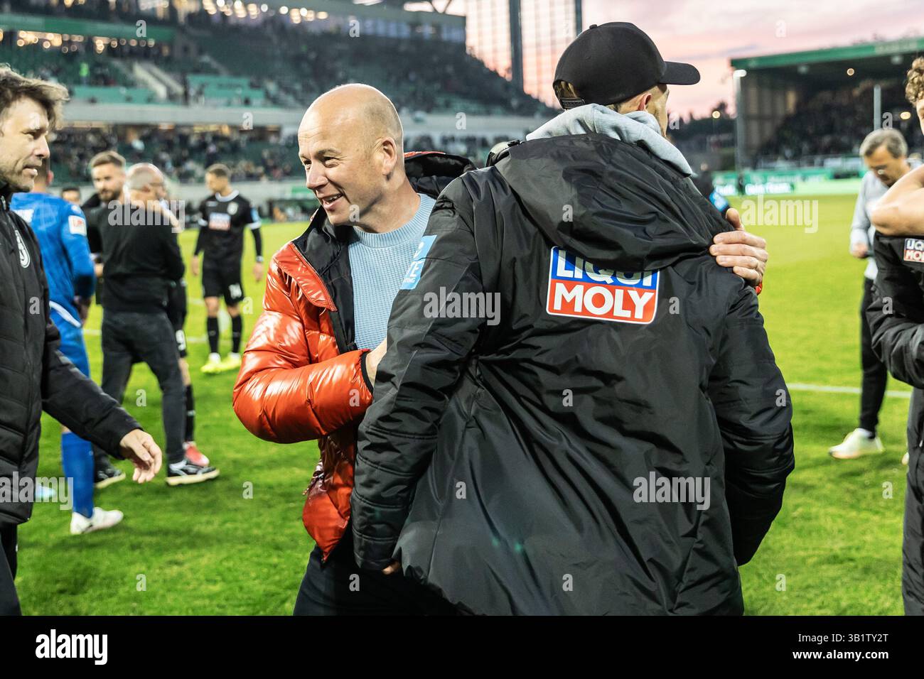 Geschäftsführer Markus Thiele (SSV Ulm 1846 Fußball). Jubel Freude bei ...