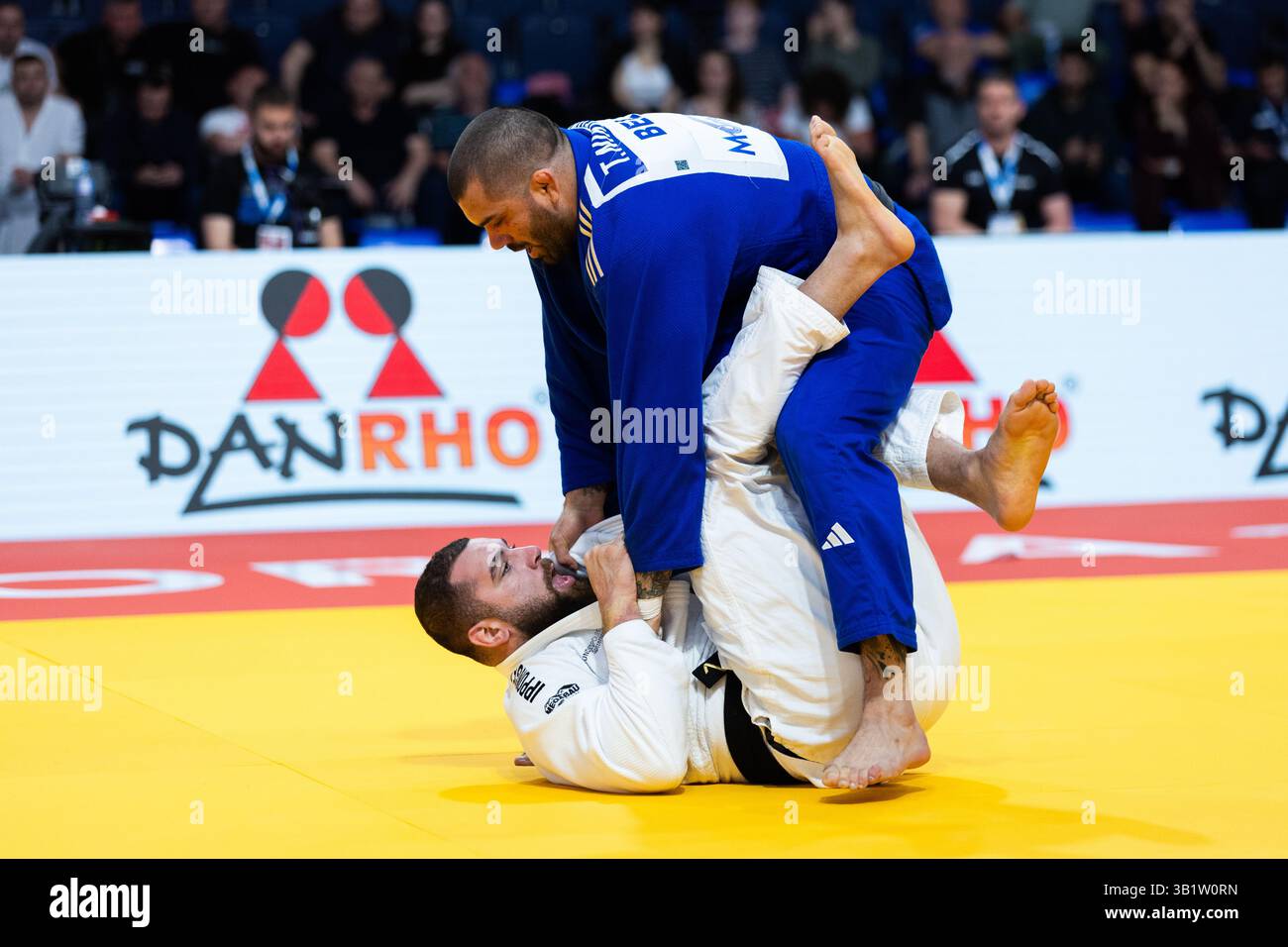 Podgorica, Montenegro. 26th Apr, 2025. Belgian Toma Nikiforov (blue) and German Erik Abramov ...
