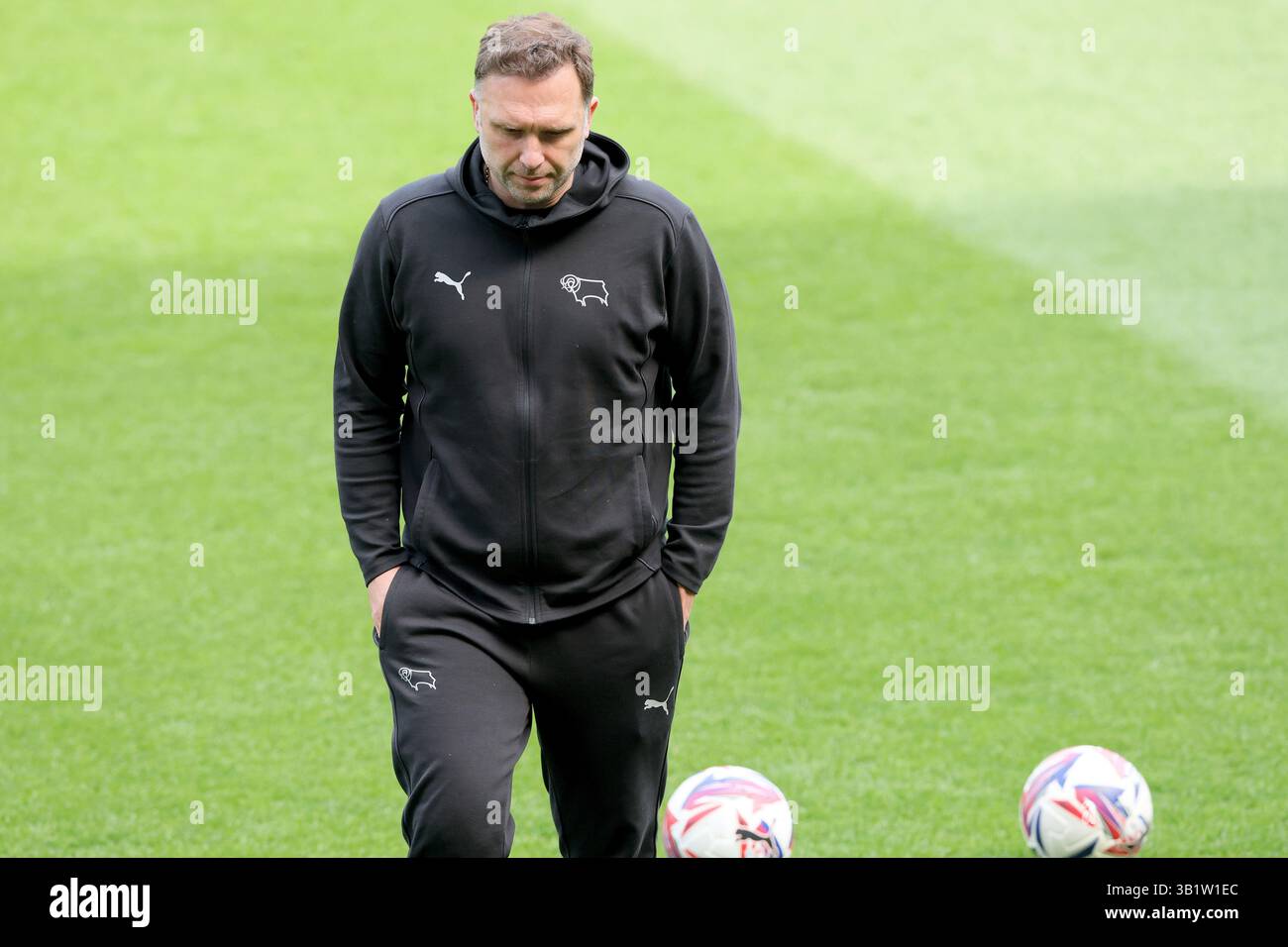 Derby County manager John Eustace on the pitch before the Sky Bet ...