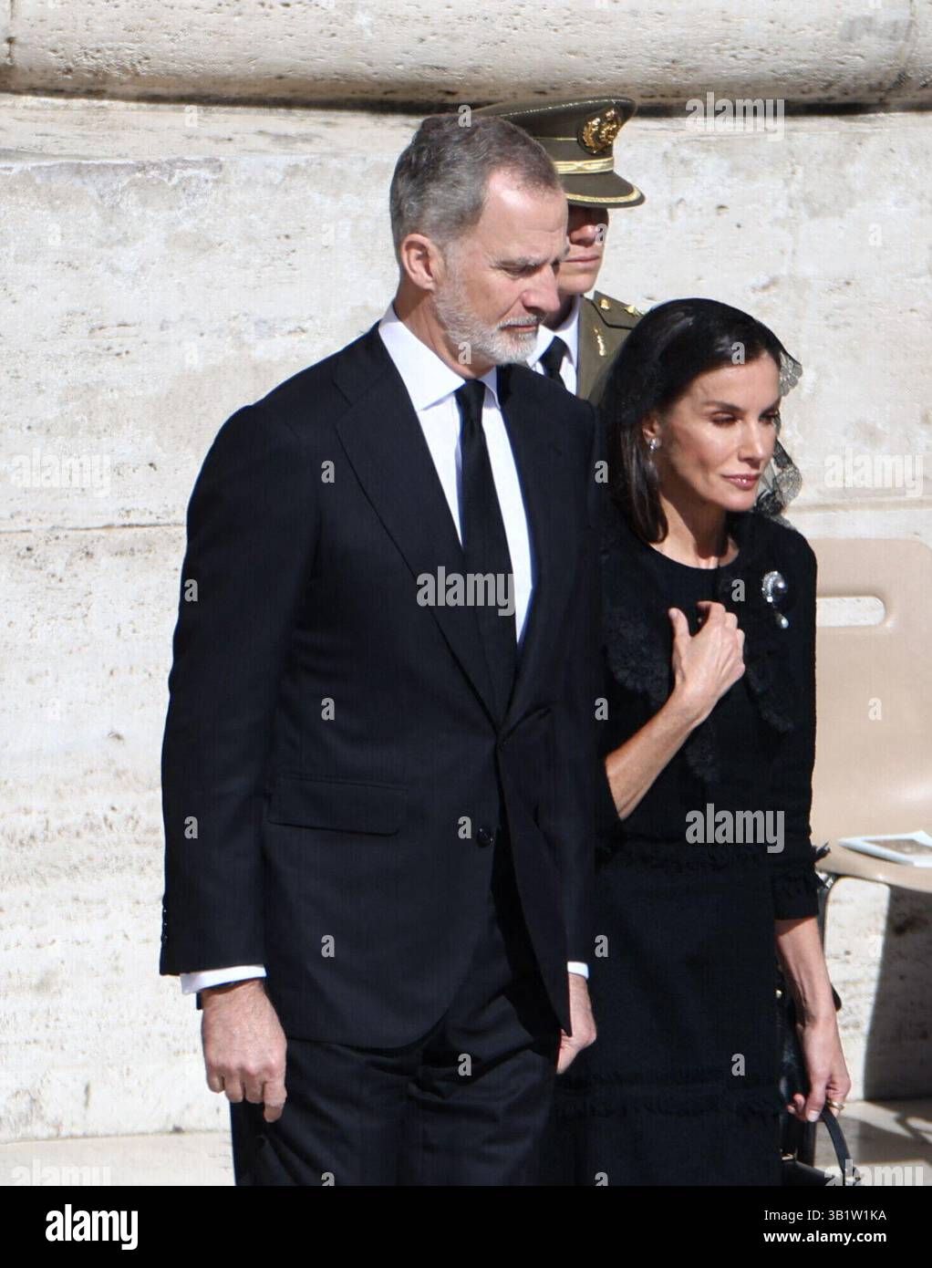 King Felipe and Queen Letizia of Spain attending Pope Francis' funeral ...