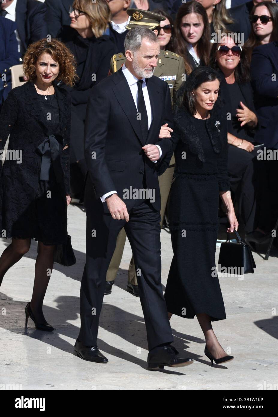 King Felipe and Queen Letizia of Spain attending Pope Francis' funeral ...