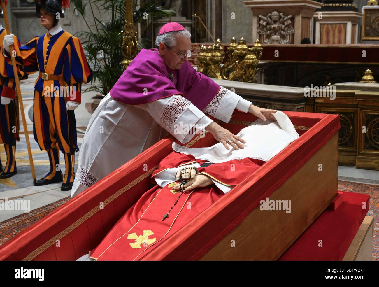 The casket of Pope Francis is sealed at St. Peter's Basilica, ahead of ...