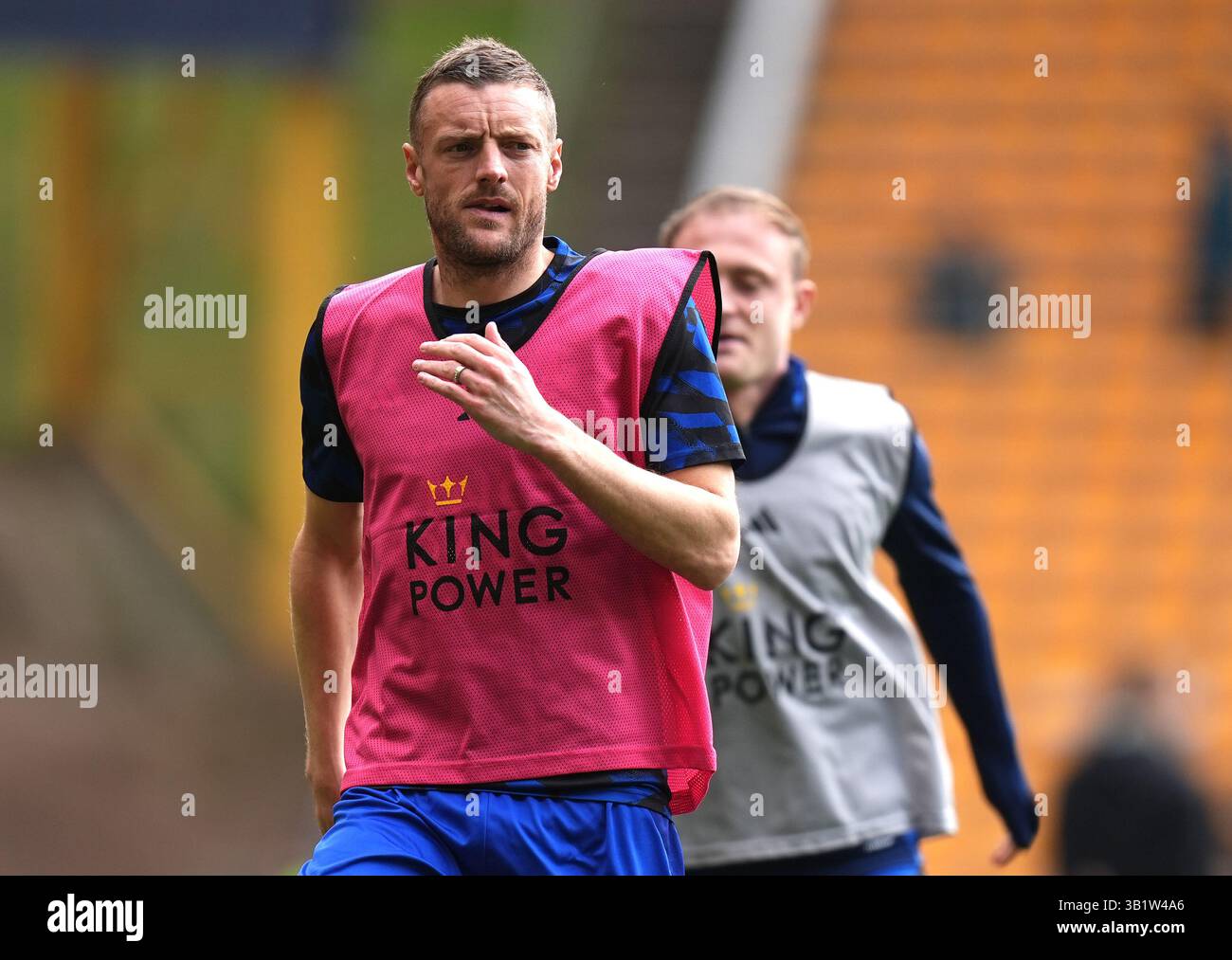 Leicester City's Jamie Vardy warming up ahead of the Premier League ...