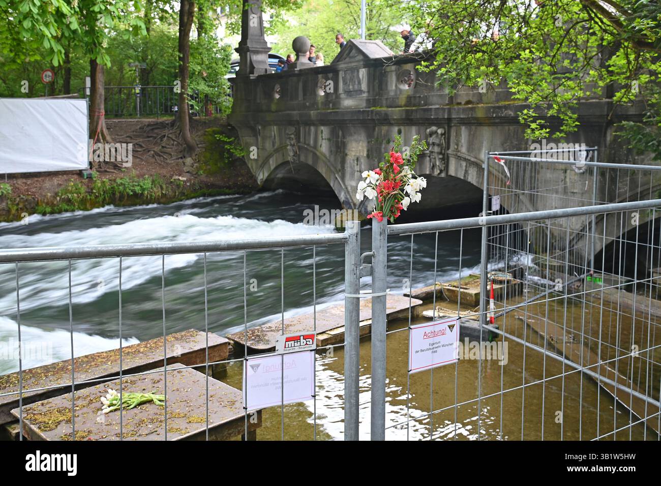 Munich, Deutschland. 26th Apr, 2025. Munich's Eisbach wave closed after ...