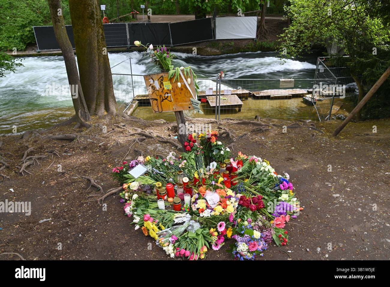 Munich, Deutschland. 26th Apr, 2025. Munich's Eisbach wave closed after ...