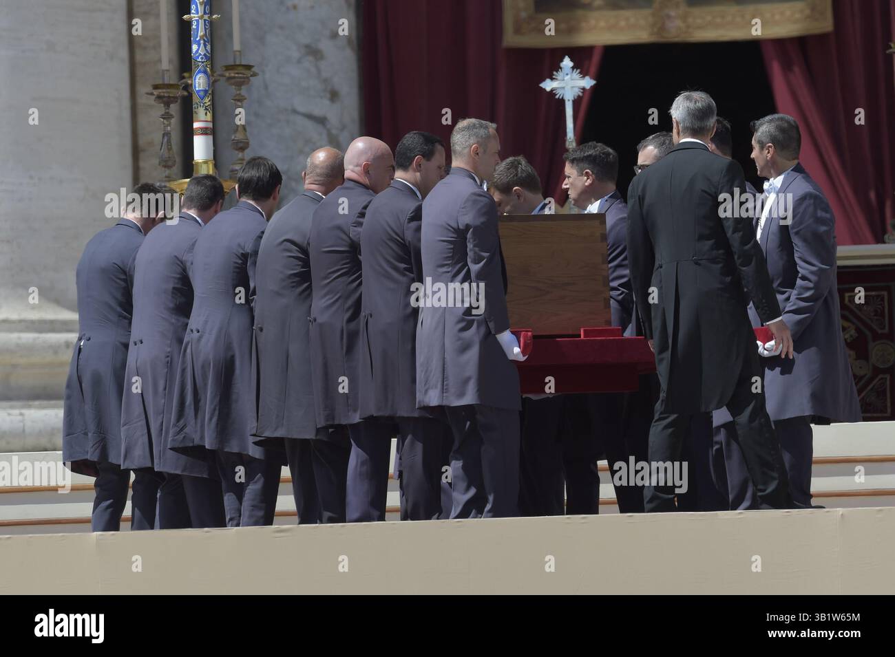 Rome, Italy. 26th Apr, 2025. Rome, Funeral of Pope Francis Ceremony in ...