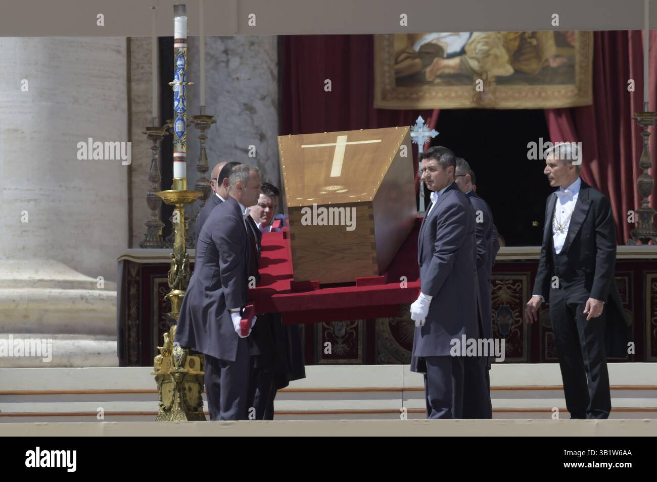 Rome, Italy. 26th Apr, 2025. Rome, Funeral of Pope Francis Ceremony in ...