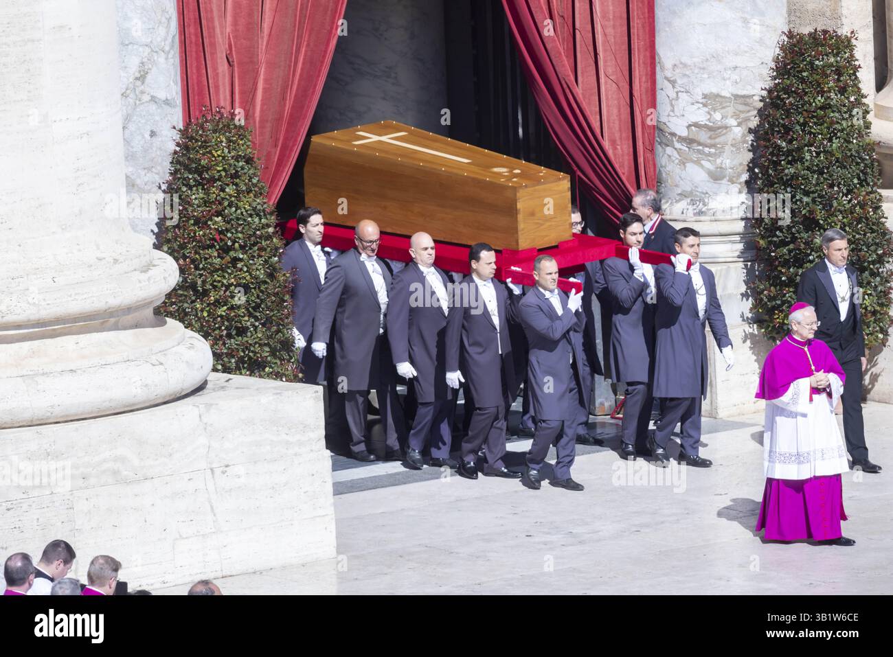 Rome, Italy. 26th Apr, 2025. Rome, Funeral of Pope Francis Ceremony in ...
