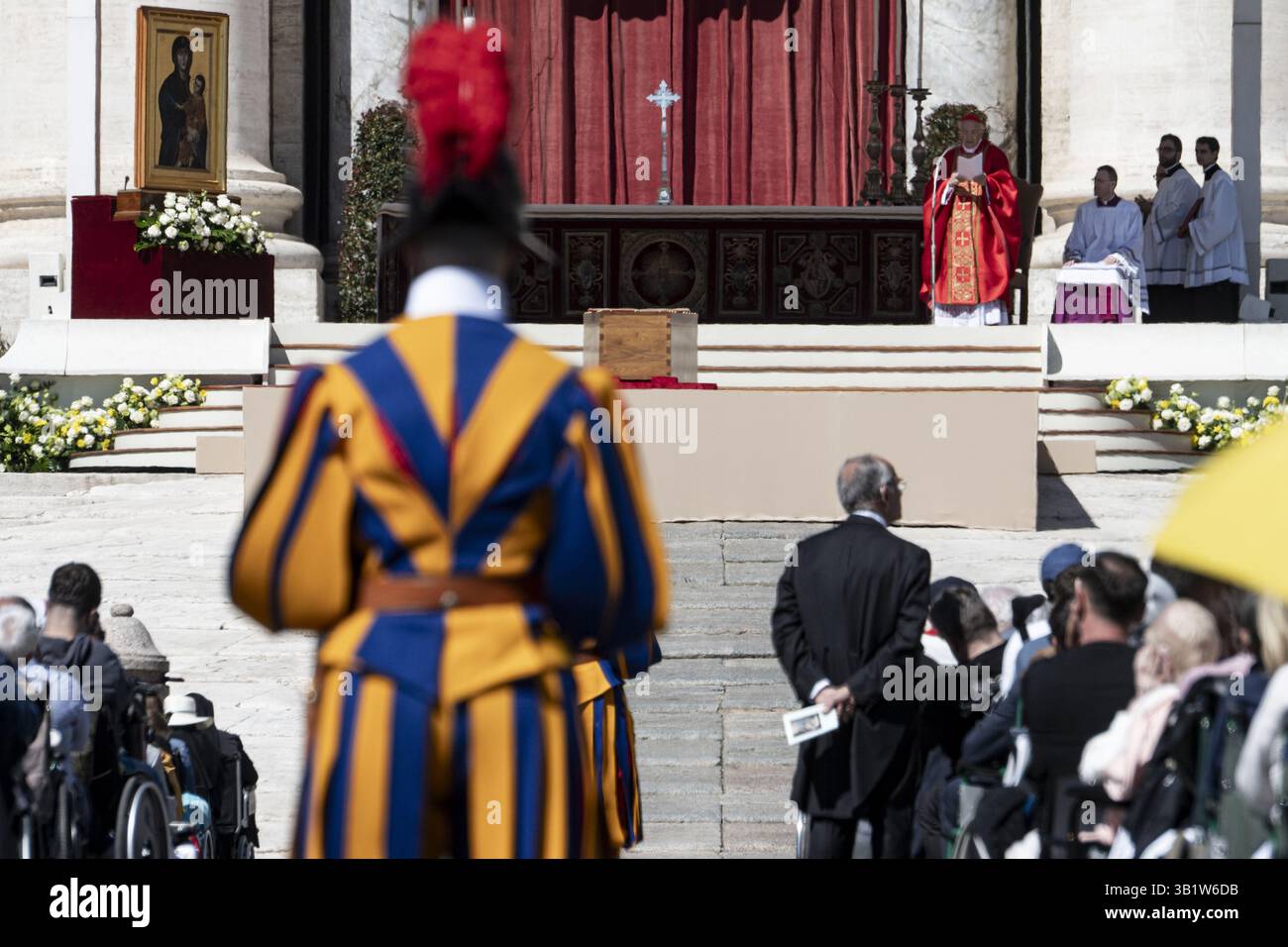 Rome, Italy. 26th Apr, 2025. Rome, Funeral of Pope Francis Ceremony in ...