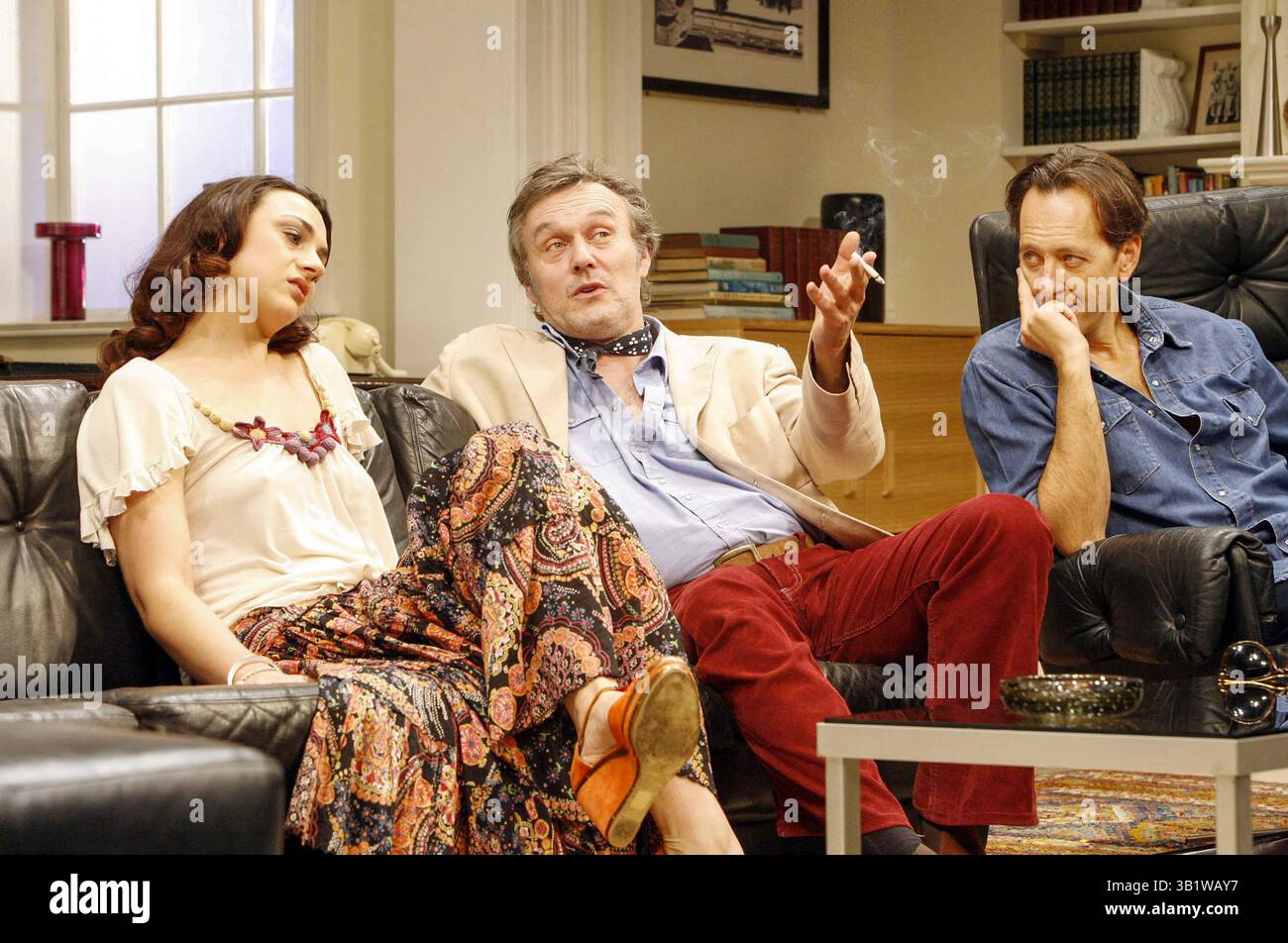 l-r: Amanda Ryan (Davina Saunders), Anthony Head (Jeff Golding ...