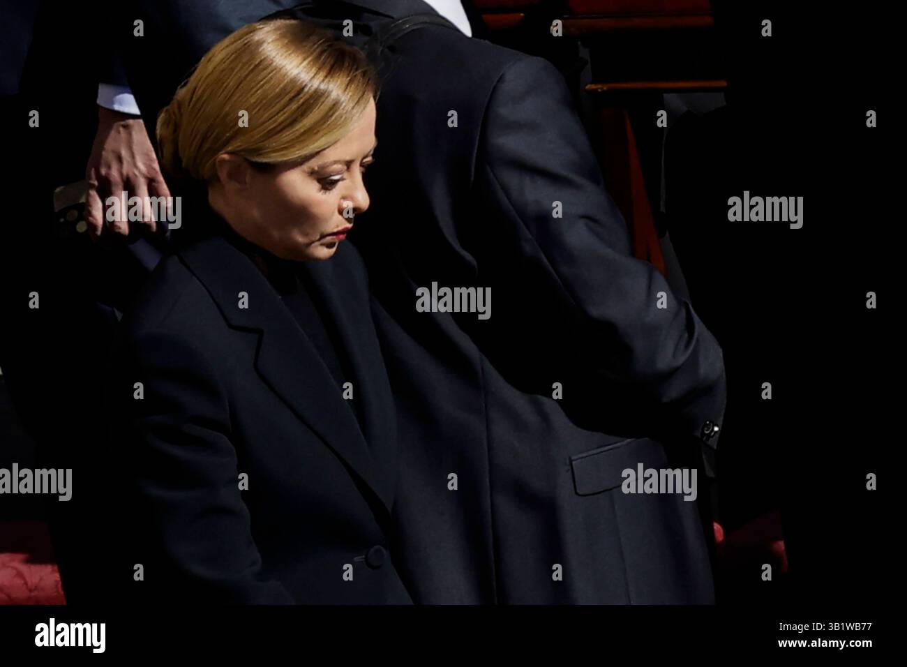 Pope Francis Honored at Solemn Funeral in St. Peters Square Italian ...