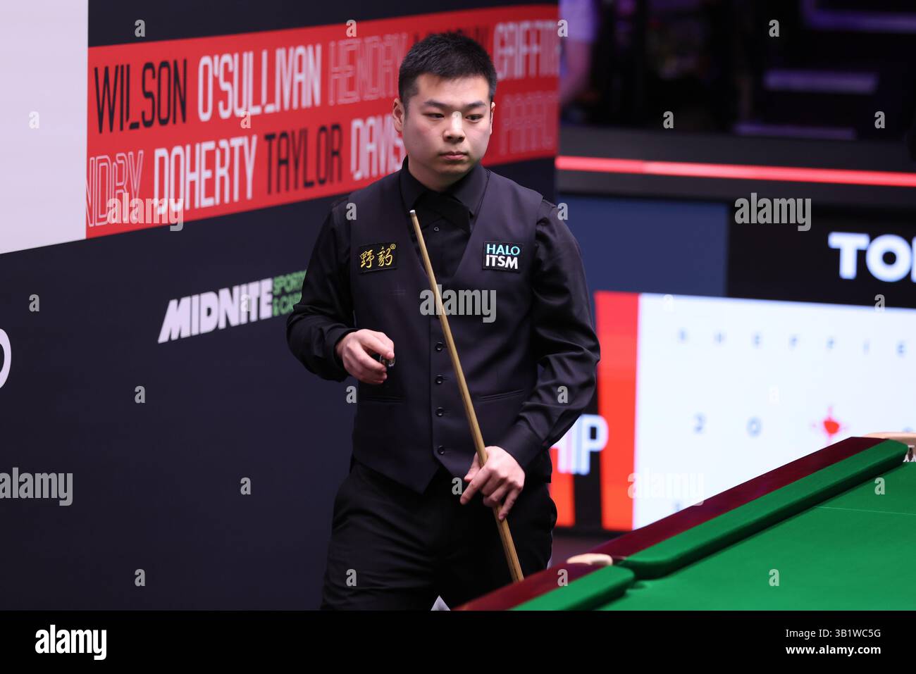 Pang Junxu during the game against Ronnie O’Sullivan during the 2025 ...