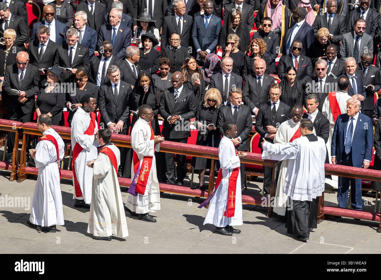 il Funerale di Papa Francesco si è svolto presso la Basilica di San ...