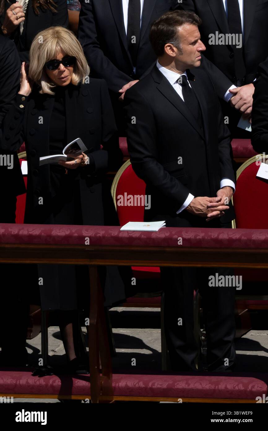 Vatican City, Vatican. 26th Apr, 2025. French President Emmanuel Macron ...